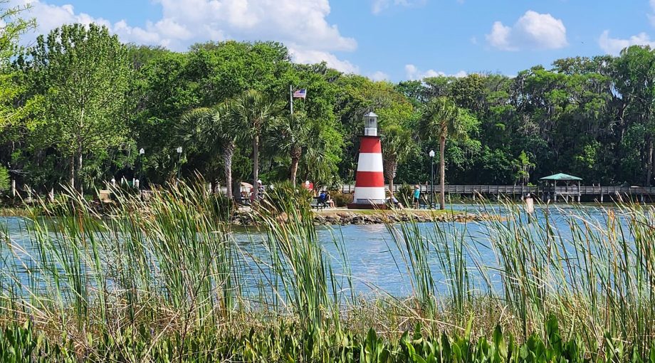 Mount Dora, Florida – "C Change"